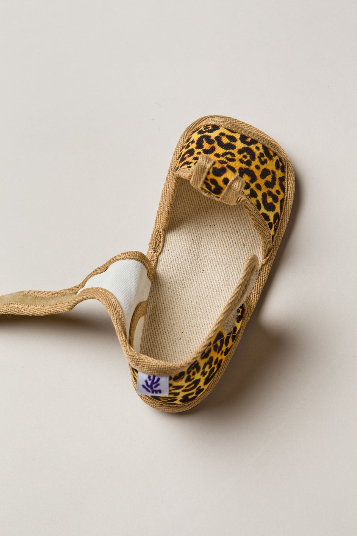 Milash slippers - model ROSS - Grafiti